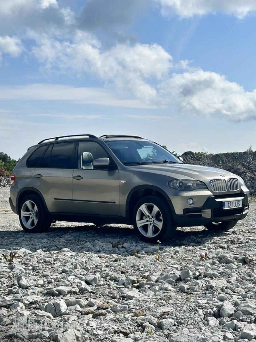 Smilšu krāsa BMW X5 2008 Jehvi, ar dzinēja tilpumu 0.21 L un nobraukumu 297 tūkst. km par 10500 €, foto 13 vietnē AUTOMOTO.COM.LV