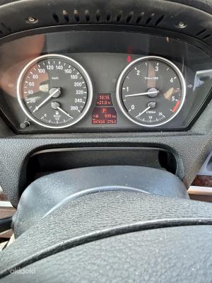 Smilšu krāsa BMW X5 2008 Jehvi, ar dzinēja tilpumu 0.21 L un nobraukumu 297 tūkst. km par 10500 €, foto 16 vietnē AUTOMOTO.COM.LV