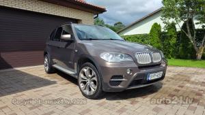 Smilšu krāsa BMW X5 2010 Tartu, ar dzinēja tilpumu 3.00 L un nobraukumu 396 tūkst. km par 10900 €, foto 17 vietnē AUTOMOTO.COM.LV