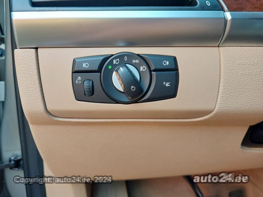 Smilšu krāsa BMW X5 2011 Tallina, ar dzinēja tilpumu 3.00 L un nobraukumu 311 tūkst. km par 11500 €, foto 18 vietnē AUTOMOTO.COM.LV