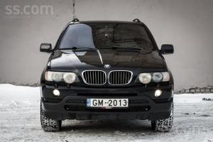 Black BMW X5 2000 in Riga, with an engine capacity of 4.40 L and mileage of 301 thousand km for 4600 €, photo 2 on AUTOMOTO.COM.LV