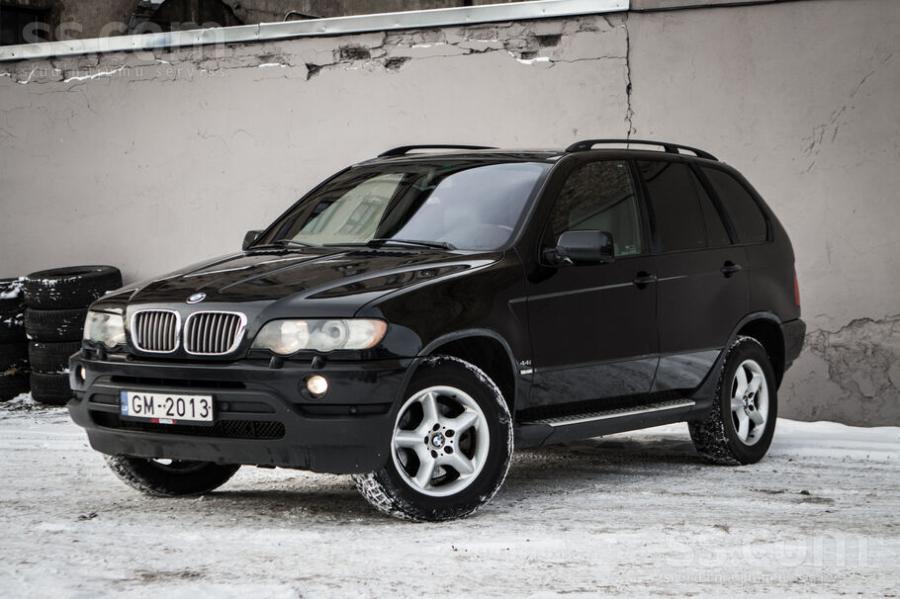 Black BMW X5 2000 in Riga, with an engine capacity of 4.40 L and mileage of 301 thousand km for 4600 €, photo 3 on AUTOMOTO.COM.LV