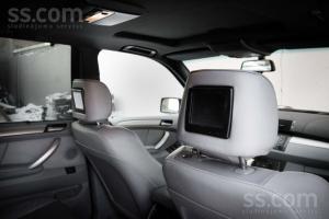 Melns BMW X5 2000 Rīga, ar dzinēja tilpumu 4.40 L un nobraukumu 301 tūkst. km par 3990 €, foto 10 vietnē AUTOMOTO.COM.LV