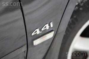 Melns BMW X5 2000 Rīga, ar dzinēja tilpumu 4.40 L un nobraukumu 301 tūkst. km par 3990 €, foto 22 vietnē AUTOMOTO.COM.LV