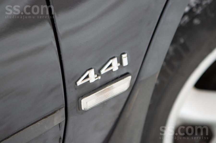 Melns BMW X5 2000 Rīga, ar dzinēja tilpumu 4.40 L un nobraukumu 301 tūkst. km par 3990 €, foto 22 vietnē AUTOMOTO.COM.LV