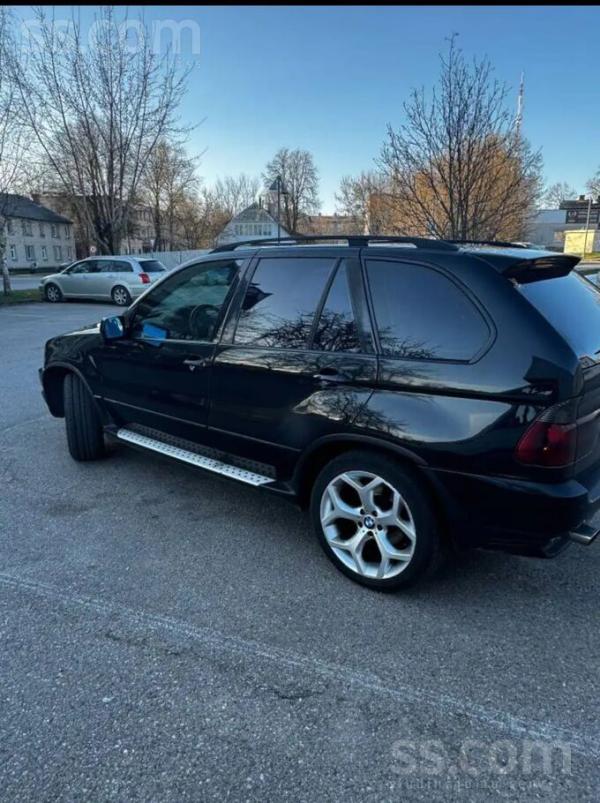 Black BMW X5 2001 in Riga, with an engine capacity of 3.00 L and mileage of 400 thousand km for 6200 €, photo 3 on AUTOMOTO.COM.LV