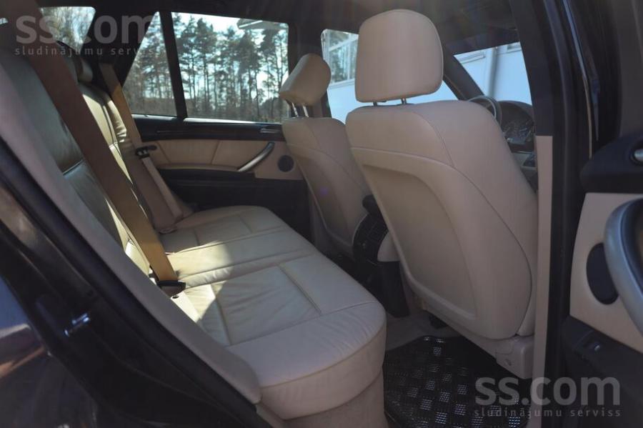Melns BMW X5 2001 Rīga, ar dzinēja tilpumu 4.40 L un nobraukumu 0 tūkst. km par 3995 €, foto 17 vietnē AUTOMOTO.COM.LV