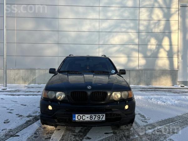 Black BMW X5 2001 in Riga, with an engine capacity of 3.00 L and mileage of 0 thousand km for 2850 €, photo 1 on AUTOMOTO.COM.LV