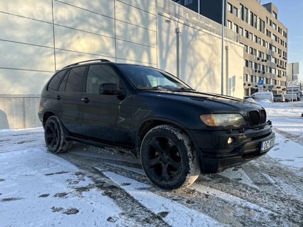Black BMW X5 2001 in Riga, with an engine capacity of 3.00 L and mileage of 0 thousand km for 2850 €, photo 3 on AUTOMOTO.COM.LV