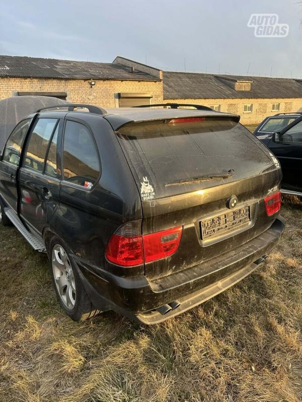 Melns BMW X5 2001 Joniškis, ar dzinēja tilpumu 4.40 L un nobraukumu 371 tūkst. km par 2300 €, foto 4 vietnē AUTOMOTO.COM.LV