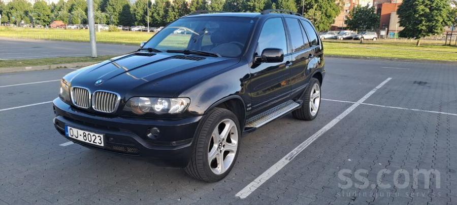 Black BMW X5 2001 in Riga, with an engine capacity of 3.00 L and mileage of 369 thousand km for 3870 €, photo 4 on AUTOMOTO.COM.LV