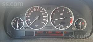 Black BMW X5 2001 in Riga, with an engine capacity of 3.00 L and mileage of 369 thousand km for 3870 €, photo 6 on AUTOMOTO.COM.LV