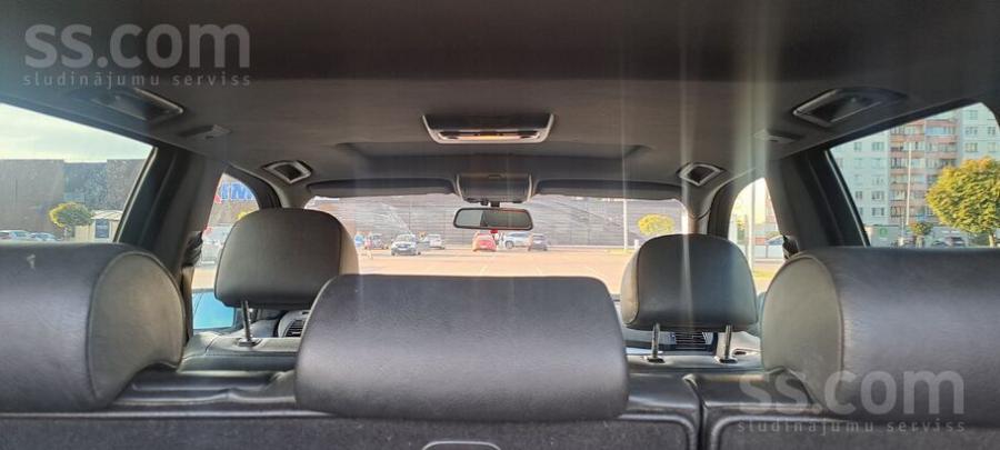 Black BMW X5 2001 in Riga, with an engine capacity of 3.00 L and mileage of 369 thousand km for 3870 €, photo 8 on AUTOMOTO.COM.LV