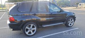 Black BMW X5 2001 in Riga, with an engine capacity of 3.00 L and mileage of 369 thousand km for 3870 €, photo 9 on AUTOMOTO.COM.LV