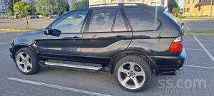 Black BMW X5 2001 in Riga, with an engine capacity of 3.00 L and mileage of 369 thousand km for 3870 €, photo 10 on AUTOMOTO.COM.LV