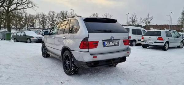 Melns BMW X5 2001 Valmiera, ar dzinēja tilpumu 3.00 L un nobraukumu 347 tūkst. km par 3650 €, foto 4 vietnē AUTOMOTO.COM.LV
