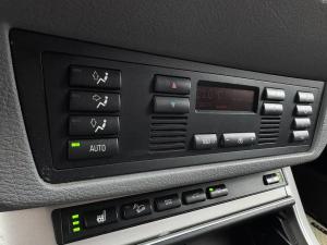 Melns BMW X5 2001 Rīga, ar dzinēja tilpumu 3.00 L un nobraukumu 337 tūkst. km par 2990 €, foto 13 vietnē AUTOMOTO.COM.LV