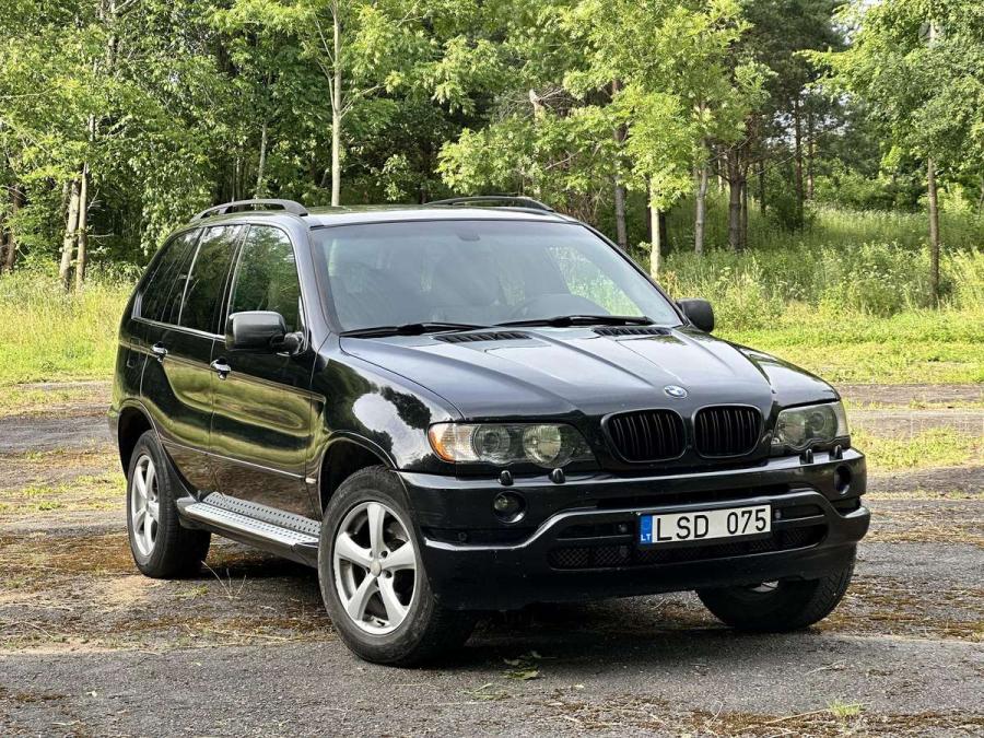 Black BMW X5 2001 in Vilnius, with an engine capacity of 3.00 L and mileage of 400 thousand km for 1900 €, photo 3 on AUTOMOTO.COM.LV