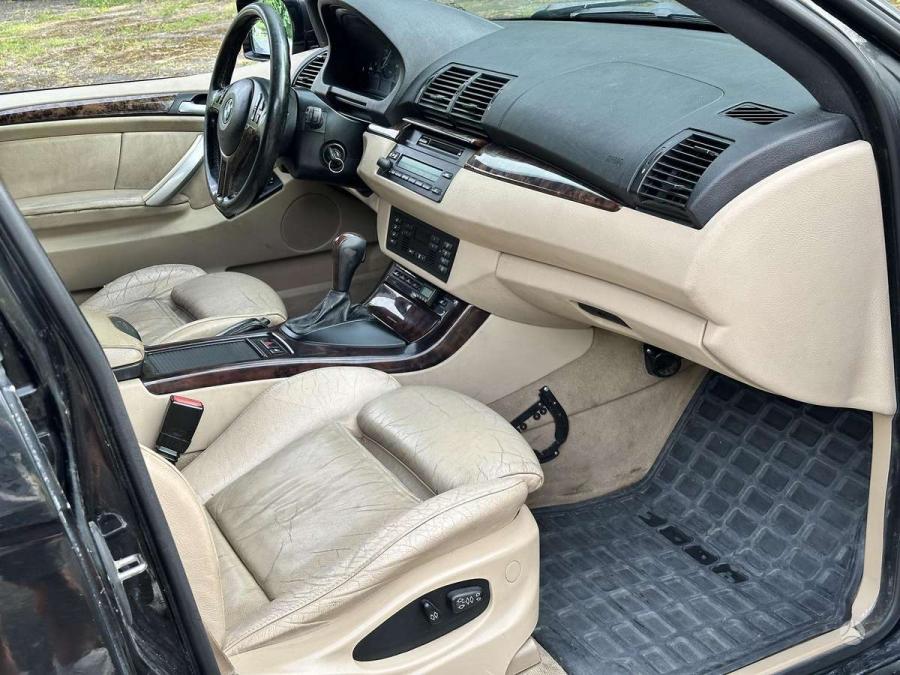 Black BMW X5 2001 in Vilnius, with an engine capacity of 3.00 L and mileage of 400 thousand km for 1799 €, photo 14 on AUTOMOTO.COM.LV