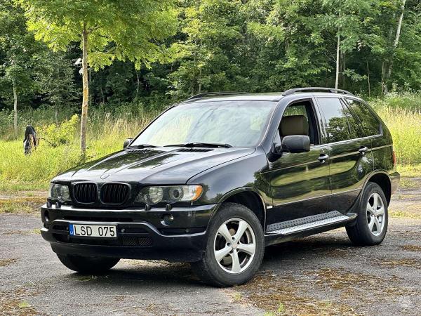 Melns BMW X5 2001 Viļņa, ar dzinēja tilpumu 3.00 L un nobraukumu 400 tūkst. km par 2200 €, foto 1 vietnē AUTOMOTO.COM.LV