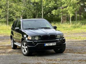 Melns BMW X5 2001 Viļņa, ar dzinēja tilpumu 3.00 L un nobraukumu 400 tūkst. km par 2200 €, foto 5 vietnē AUTOMOTO.COM.LV