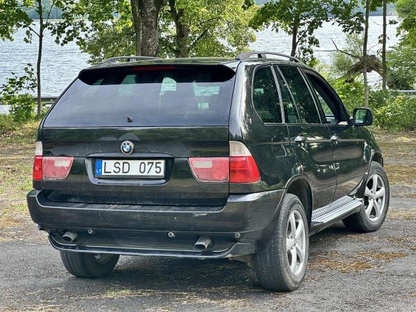 Melns BMW X5 2001 Viļņa, ar dzinēja tilpumu 3.00 L un nobraukumu 400 tūkst. km par 2200 €, foto 7 vietnē AUTOMOTO.COM.LV