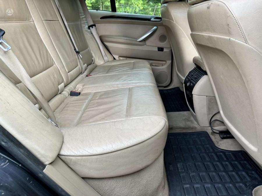 Melns BMW X5 2001 Viļņa, ar dzinēja tilpumu 3.00 L un nobraukumu 400 tūkst. km par 2200 €, foto 18 vietnē AUTOMOTO.COM.LV