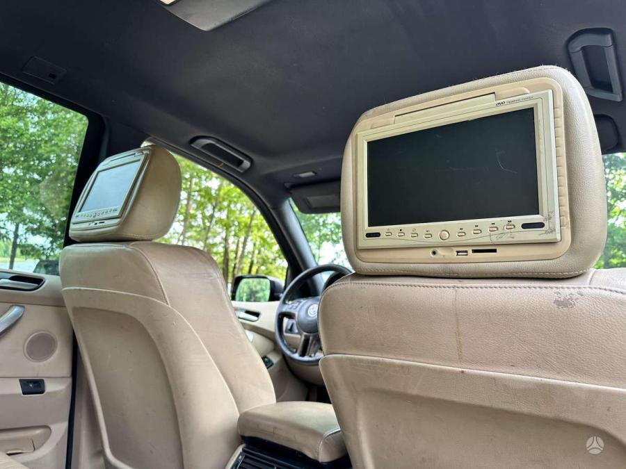 Melns BMW X5 2001 Viļņa, ar dzinēja tilpumu 3.00 L un nobraukumu 400 tūkst. km par 2200 €, foto 19 vietnē AUTOMOTO.COM.LV