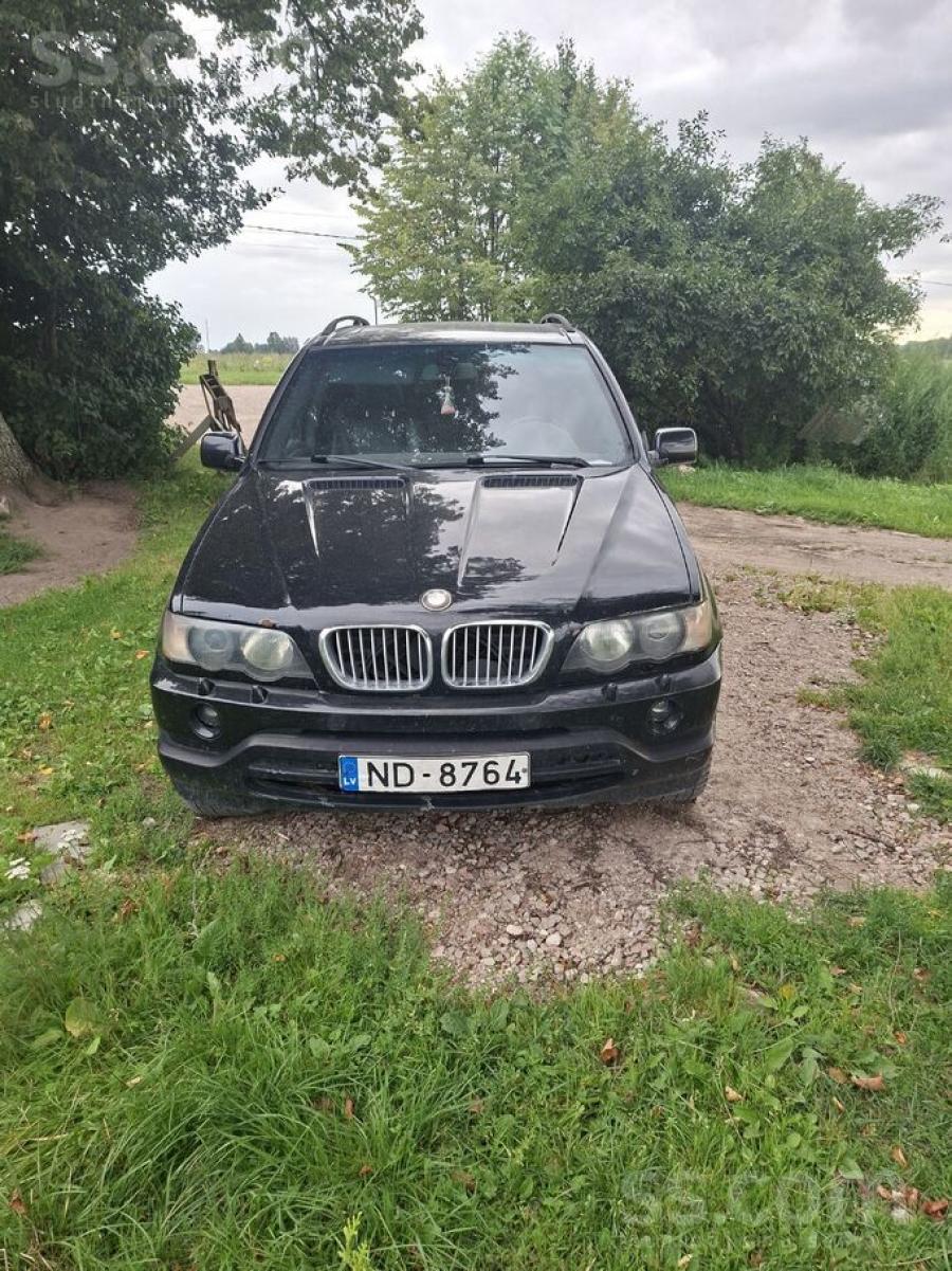 Черный БМВ Х5 2001 в Елгава, объемом двигателя 3.00 л и пробегом 423 тыс. км за 1500 €, фото 1 на AUTOMOTO.COM.LV