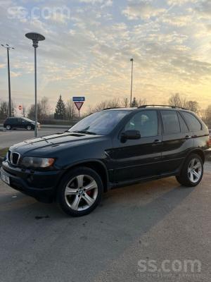 Black BMW X5 2002 in Riga, with an engine capacity of 3.00 L and mileage of 359 thousand km for 3800 €, photo 6 on AUTOMOTO.COM.LV