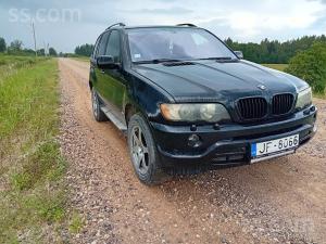 Black BMW X5 2002 in Balvi, with an engine capacity of 3.00 L and mileage of 371 thousand km for 2000 €, photo 3 on AUTOMOTO.COM.LV