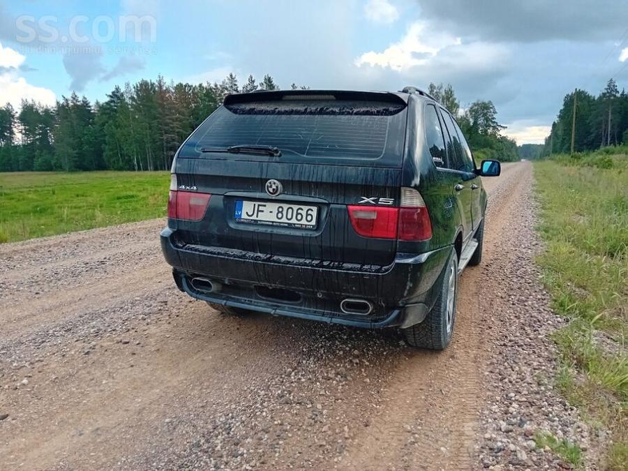Black BMW X5 2002 in Balvi, with an engine capacity of 3.00 L and mileage of 371 thousand km for 2000 €, photo 5 on AUTOMOTO.COM.LV