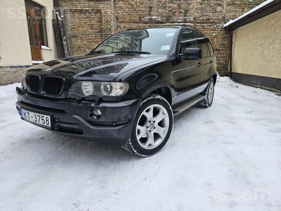 Black BMW X5 2002 in Riga, with an engine capacity of 3.00 L and mileage of 380 thousand km for 2600 €, photo 1 on AUTOMOTO.COM.LV