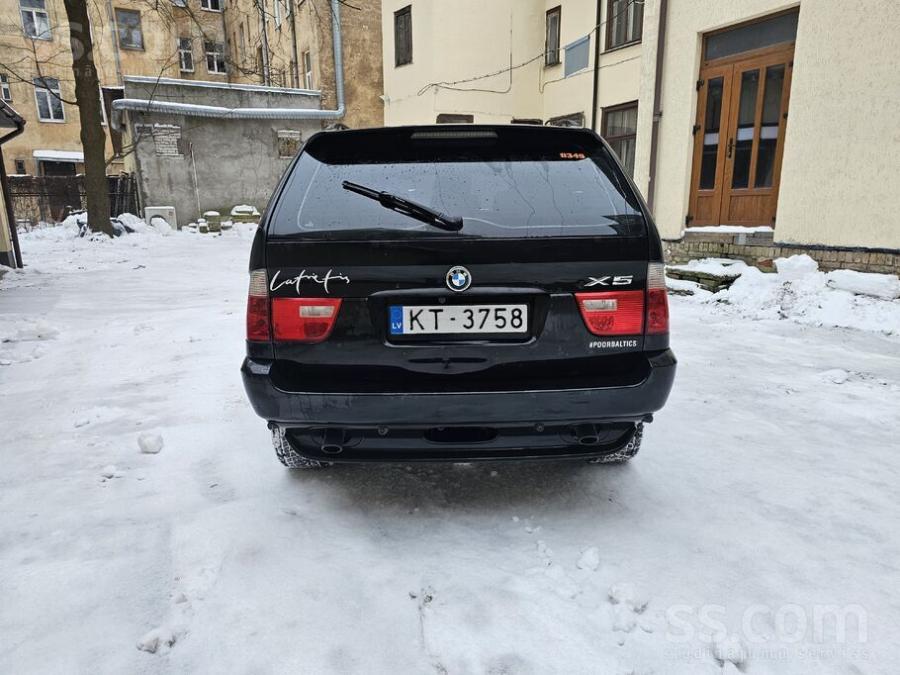 Black BMW X5 2002 in Riga, with an engine capacity of 3.00 L and mileage of 380 thousand km for 2600 €, photo 3 on AUTOMOTO.COM.LV