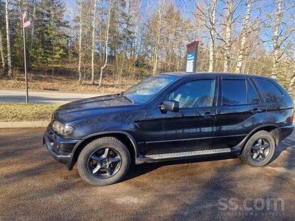 Melns BMW X5 2002 Krāslava, ar dzinēja tilpumu 3.00 L un nobraukumu 390 tūkst. km par 3250 €, foto 2 vietnē AUTOMOTO.COM.LV