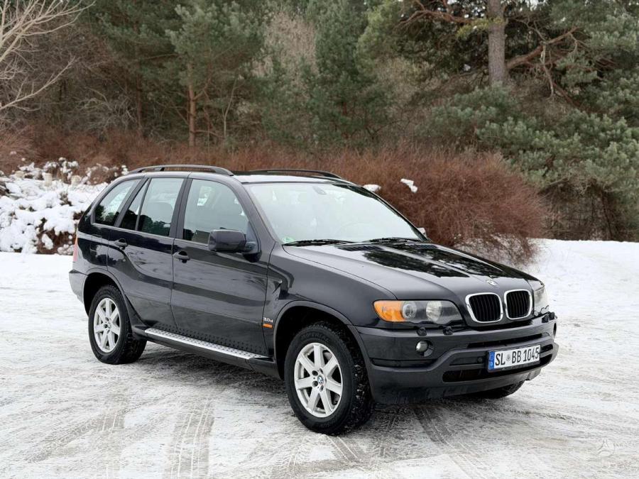 Melns BMW X5 2002 Viļņa, ar dzinēja tilpumu 2.93 L un nobraukumu 302 tūkst. km par 3200 €, foto 1 vietnē AUTOMOTO.COM.LV