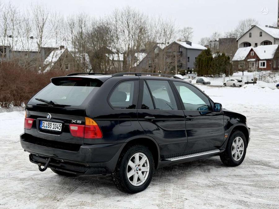 Melns BMW X5 2002 Viļņa, ar dzinēja tilpumu 2.93 L un nobraukumu 302 tūkst. km par 3200 €, foto 3 vietnē AUTOMOTO.COM.LV