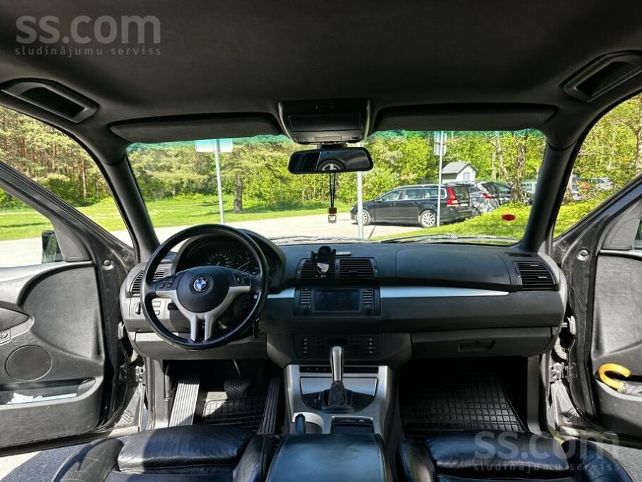 Black BMW X5 2002 in Riga, with an engine capacity of 3.00 L and mileage of 364 thousand km for 5000 €, photo 6 on AUTOMOTO.COM.LV