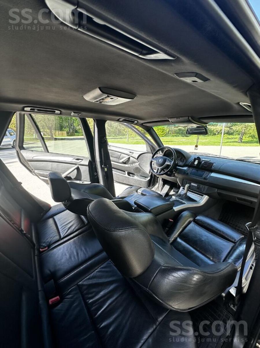 Black BMW X5 2002 in Riga, with an engine capacity of 3.00 L and mileage of 364 thousand km for 5000 €, photo 7 on AUTOMOTO.COM.LV