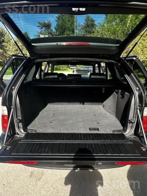 Black BMW X5 2002 in Riga, with an engine capacity of 3.00 L and mileage of 364 thousand km for 5000 €, photo 12 on AUTOMOTO.COM.LV