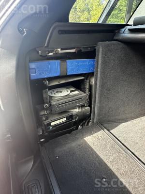 Black BMW X5 2002 in Riga, with an engine capacity of 3.00 L and mileage of 364 thousand km for 5000 €, photo 14 on AUTOMOTO.COM.LV