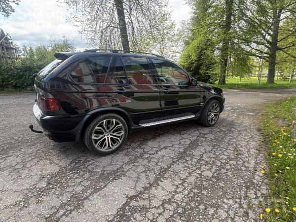 Melns BMW X5 2002 Cēsis, ar dzinēja tilpumu 4.60 L un nobraukumu 246 tūkst. km par 8500 €, foto 4 vietnē AUTOMOTO.COM.LV