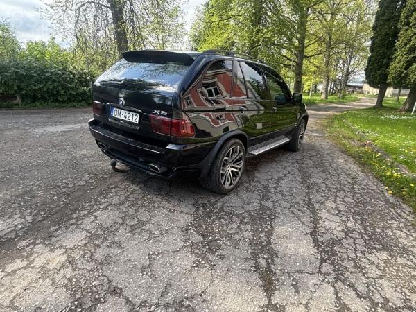 Melns BMW X5 2002 Cēsis, ar dzinēja tilpumu 4.60 L un nobraukumu 246 tūkst. km par 8500 €, foto 5 vietnē AUTOMOTO.COM.LV