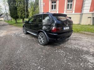 Melns BMW X5 2002 Cēsis, ar dzinēja tilpumu 4.60 L un nobraukumu 246 tūkst. km par 7400 €, foto 8 vietnē AUTOMOTO.COM.LV
