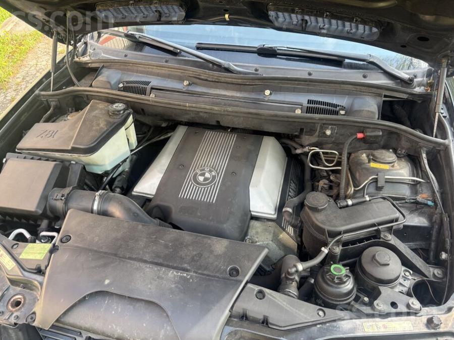 Melns BMW X5 2002 Cēsis, ar dzinēja tilpumu 4.60 L un nobraukumu 246 tūkst. km par 7400 €, foto 15 vietnē AUTOMOTO.COM.LV