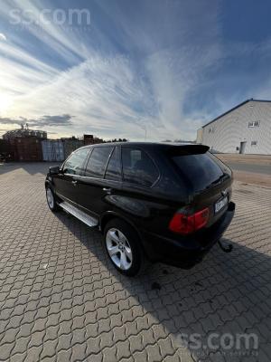 Melns BMW X5 2002 Saldus, ar dzinēja tilpumu 3.00 L un nobraukumu 390 tūkst. km par 3900 €, foto 10 vietnē AUTOMOTO.COM.LV