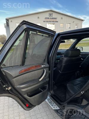 Melns BMW X5 2002 Saldus, ar dzinēja tilpumu 3.00 L un nobraukumu 390 tūkst. km par 3900 €, foto 21 vietnē AUTOMOTO.COM.LV