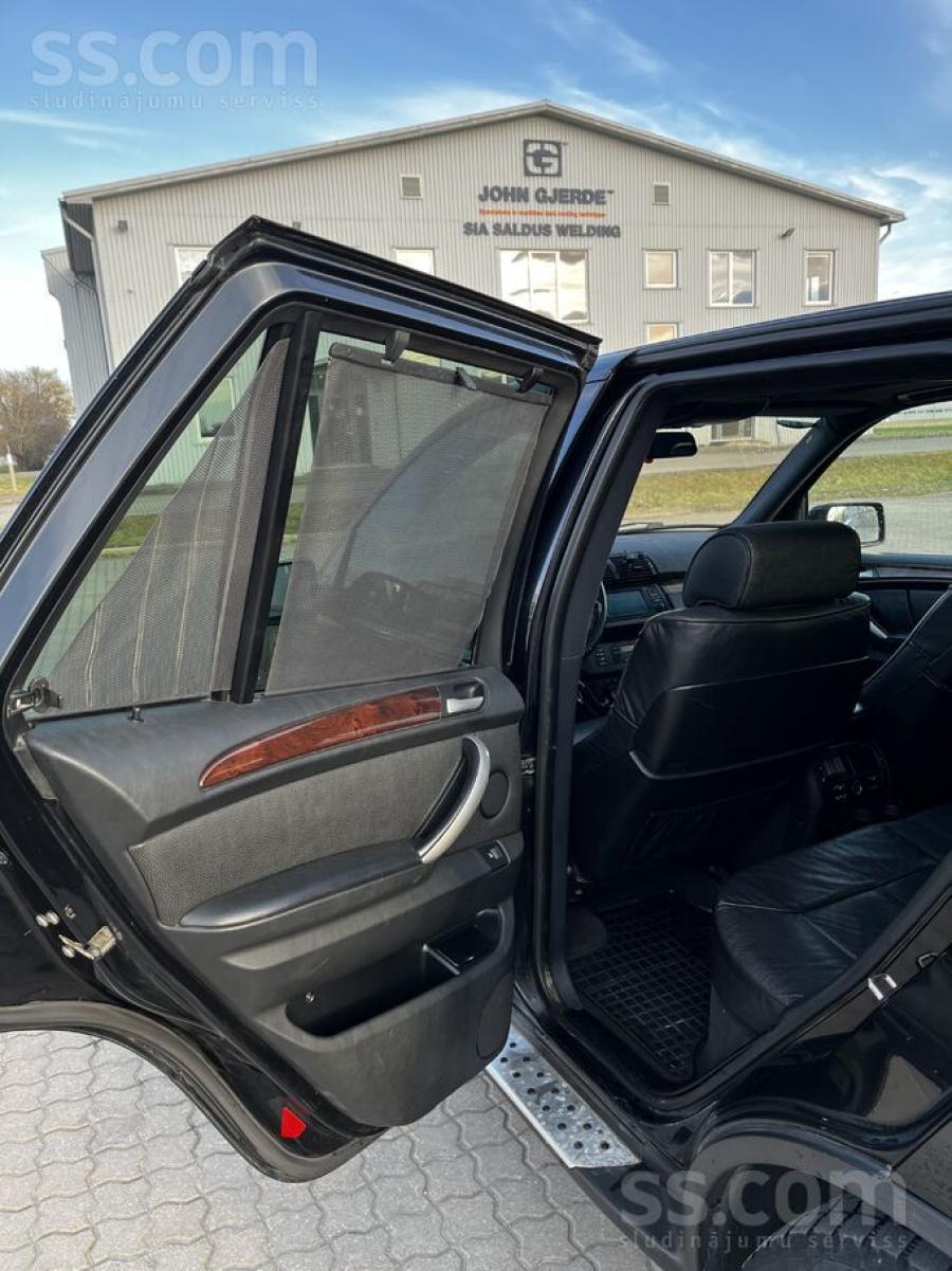 Melns BMW X5 2002 Saldus, ar dzinēja tilpumu 3.00 L un nobraukumu 390 tūkst. km par 3900 €, foto 21 vietnē AUTOMOTO.COM.LV