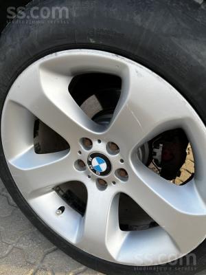 Melns BMW X5 2002 Saldus, ar dzinēja tilpumu 3.00 L un nobraukumu 390 tūkst. km par 3900 €, foto 22 vietnē AUTOMOTO.COM.LV