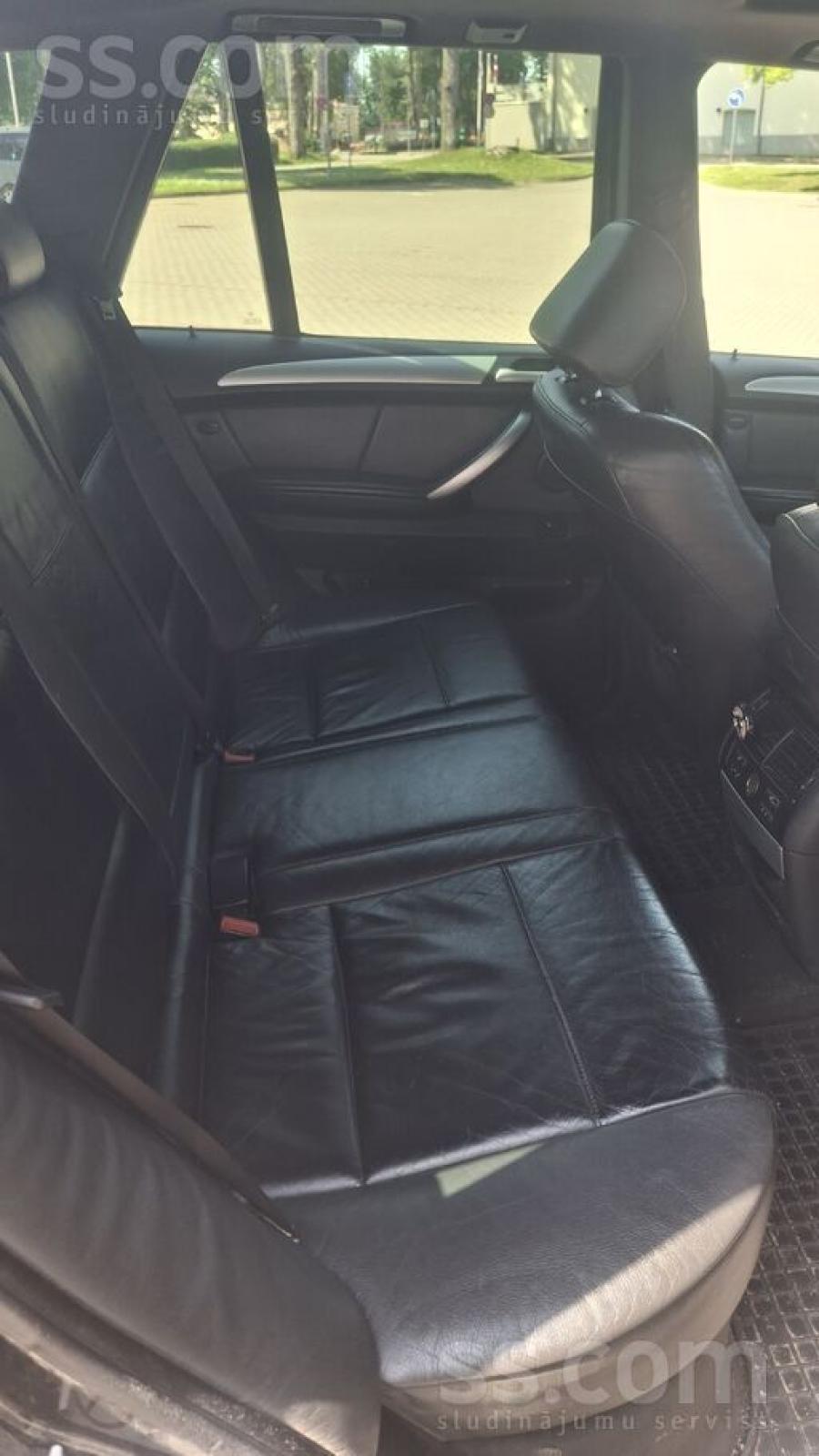 Melns BMW X5 2002 Alūksne, ar dzinēja tilpumu 3.00 L un nobraukumu 480 tūkst. km par 3800 €, foto 5 vietnē AUTOMOTO.COM.LV